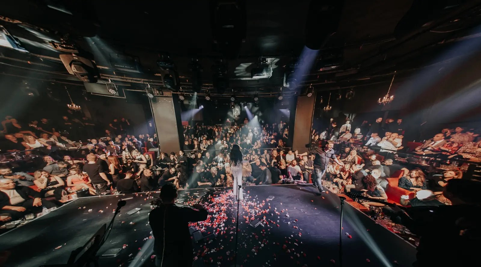 Renewal in Athens' nightlife: new acts at Buddha Live and Ω Stage - Greek Nights